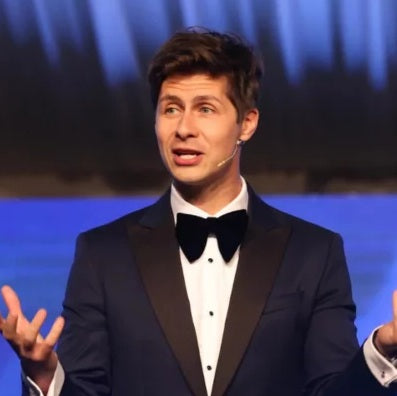 Hire Ben Hanlin - Comedy Awards Host & Magician – Prime Performers