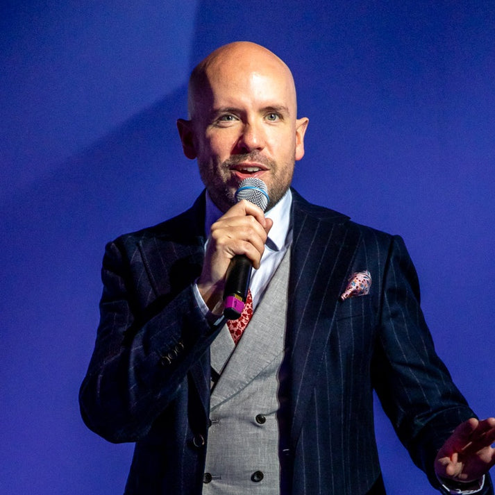 Book Tom Allen - Comedian – Prime Performers